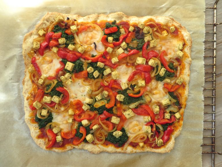 Vegan pizza met drie kazen – Vegetus